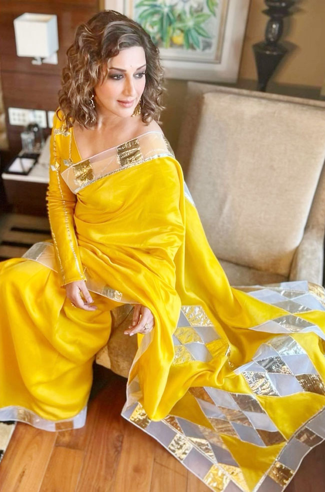 Sonali Bendre Looks beautiful in the Saree