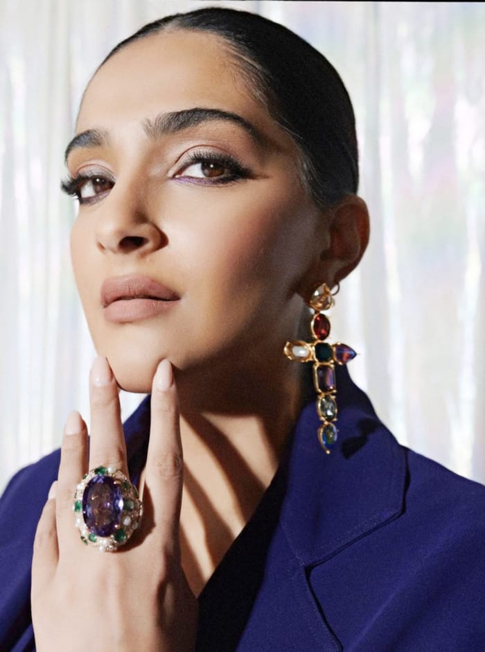 Sonam Kapoor Aces Winter-Ready Chic Look in Stunning Three-Piece Coat ...