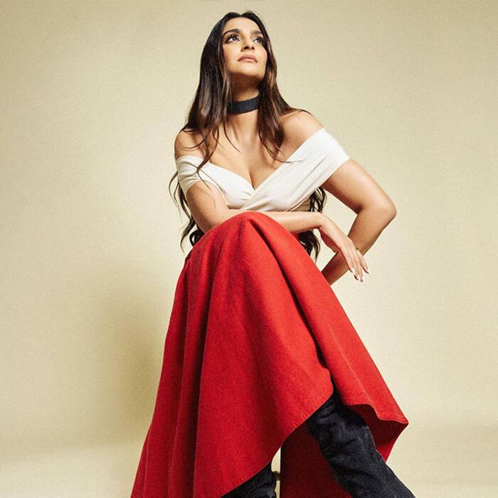 Sonam Kapoor Gives Major 'Geet' Vibes in White Off-Shoulder Top, Red ...
