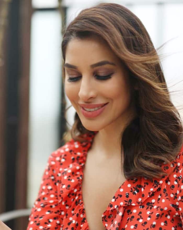 Sophie Choudry, The Stunner