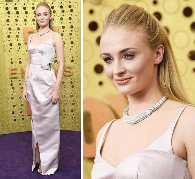 The blue ruled the purple carpet