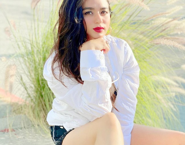 Soundarya Sharma’s Bikini Look