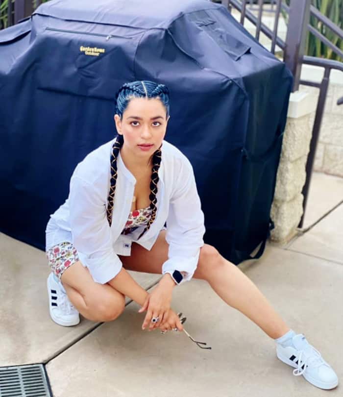 Soundarya Sharma is blessed with a perfect figure