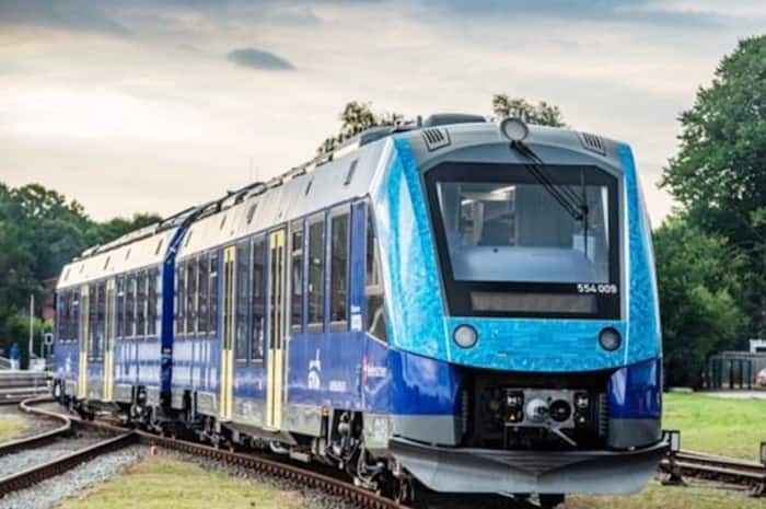 India’s First Hydrogen-Powered Train To Hit Tracks On Next Independence ...