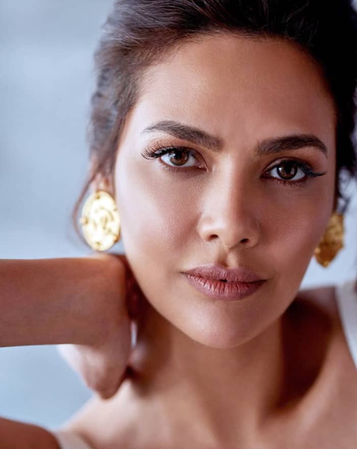 Esha Gupta's Bold Pictures From Latest Photoshoot Break The Internet