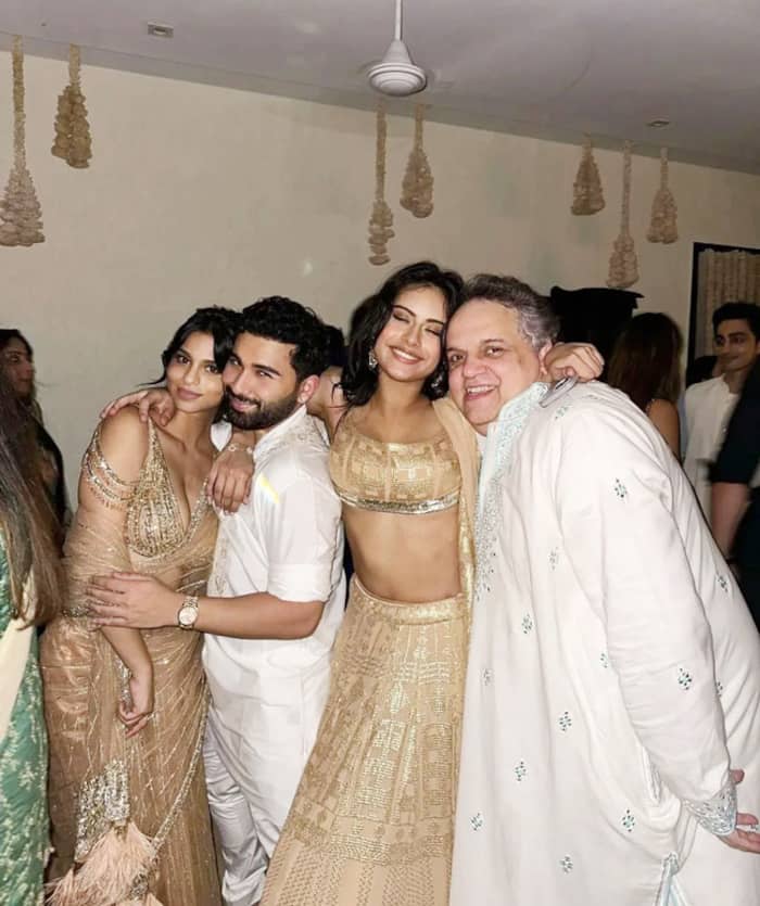 Suhana Khan And Nysa Devgan Twin in Golden Outfits at Bhumi Pednekar's Diwali Bash 2022: See PICS