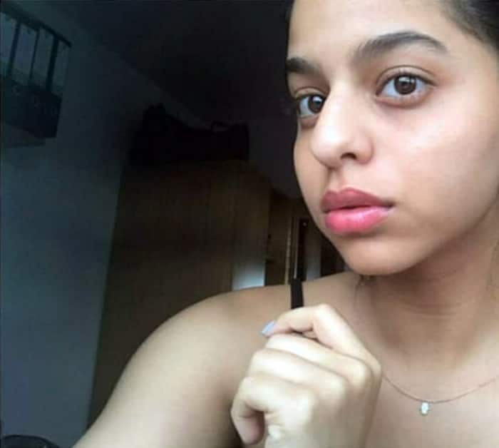 Suhana Khan Puts Dance Floor On Fire With Her Sexy Moves