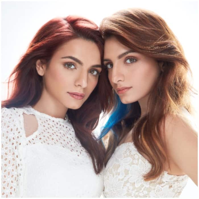 Birthday Special - Top 5 hits by The Singing Twins Sukriti And Prakrati ...