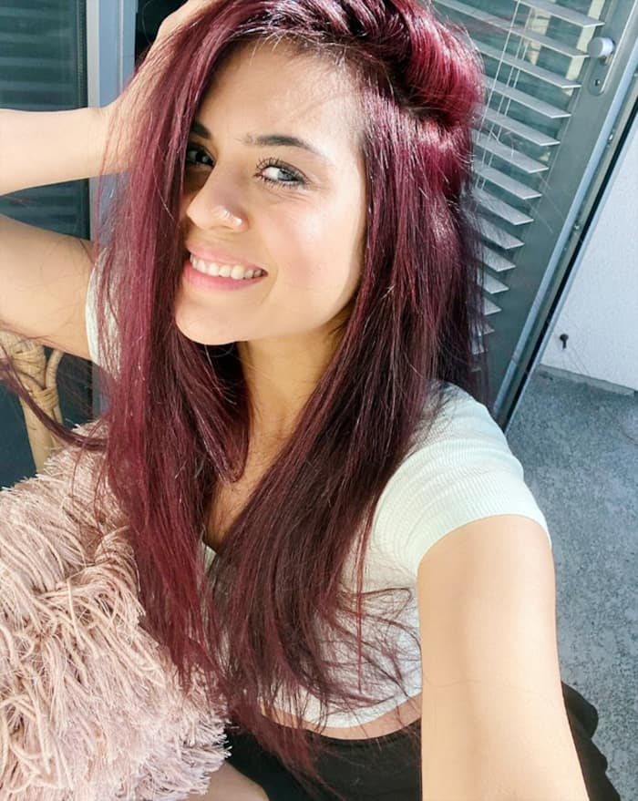 Sana Saeed's Bold Avatar in Sultry Bikini Photos is Winning Over The ...