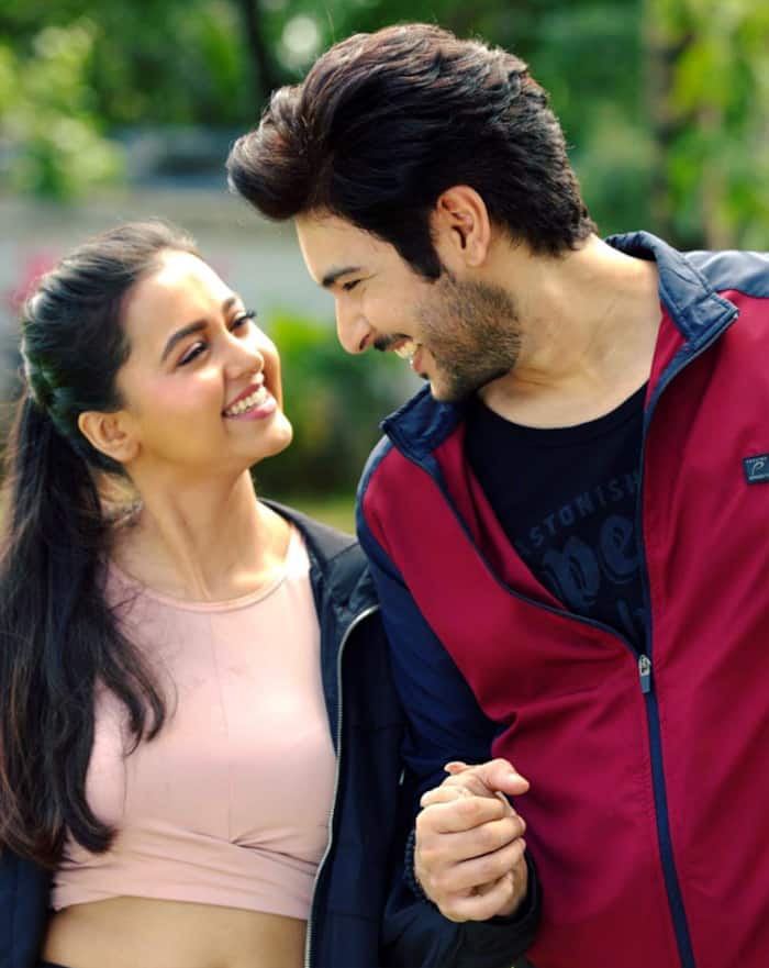 Tejasswi Prakash and Shivin Narang's first look from Sunn Zara out