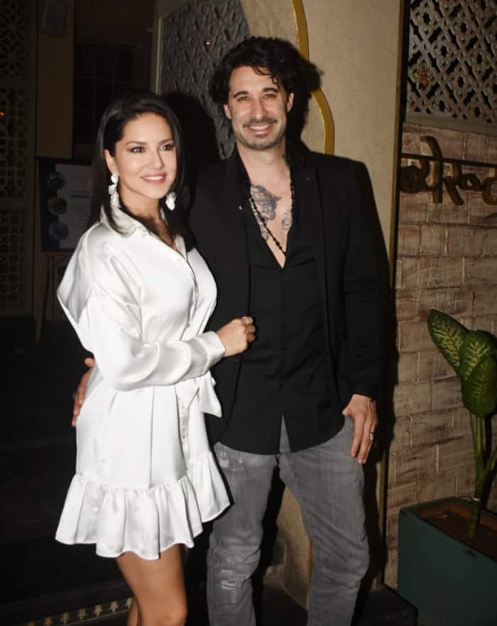 Sunny Leone Steps Out in SEXY Monochrome Look For Late-Night Date on ...