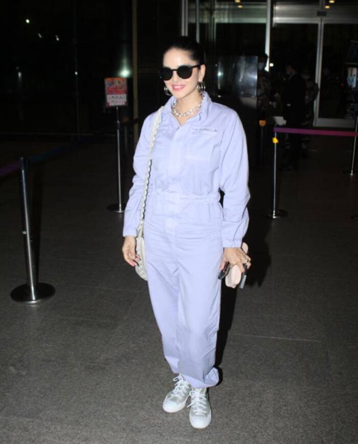 Sunny Leone Glam Queen