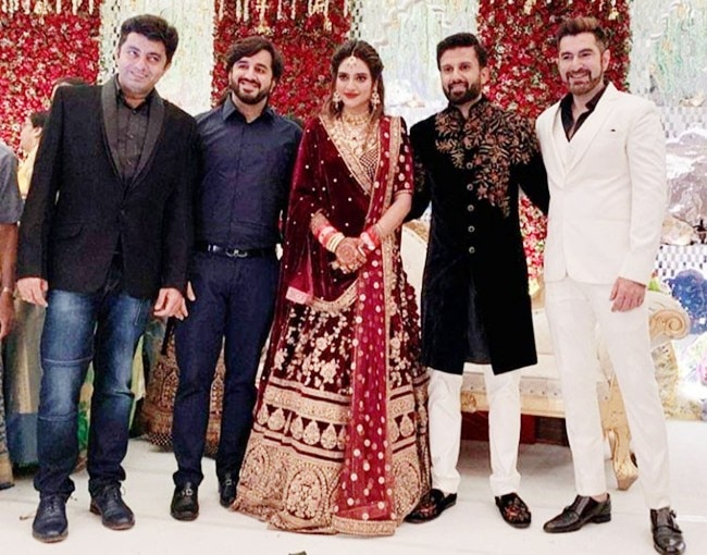 Superstar Jeet attended Nusrat and Nikhil’s reception party