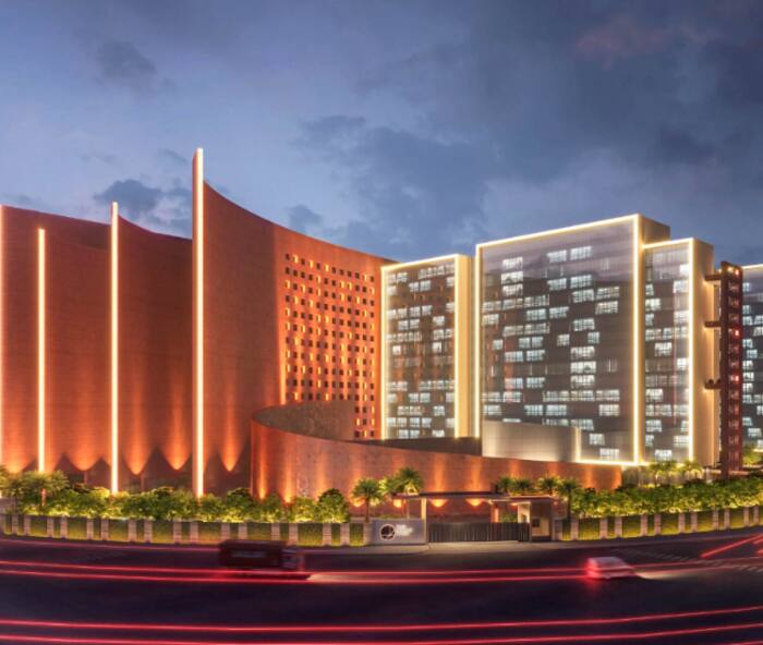 Surat Diamond Bourse: World's Largest Office Building Now In India | In ...