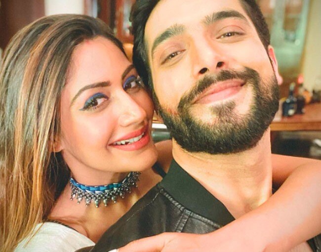 Surbhi Chandna and Sharad Malhotra share a great camaraderie with each ...