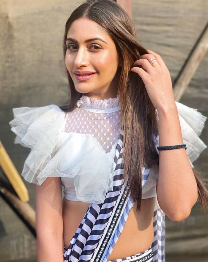 Surbhi Chandna Latest Saree photos 2021