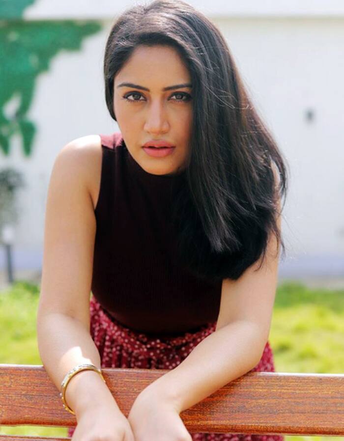 Surbhi Chandna Looks Smoking Hot in Recent Instagram Pictures