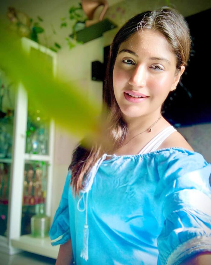 Surbhi Chandna‘s raw look is killer