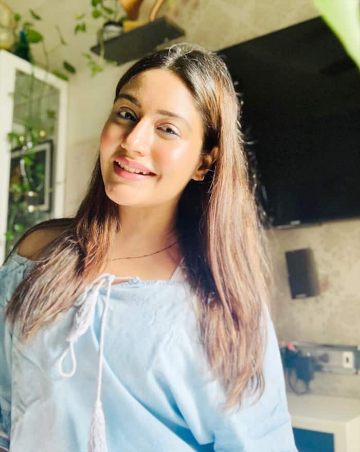 Surbhi Chandna’s bold pose