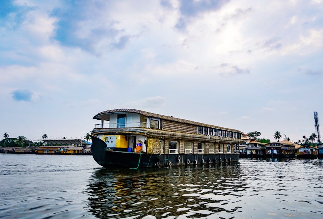 8 Reasons to Visit Alappuzha Backwaters