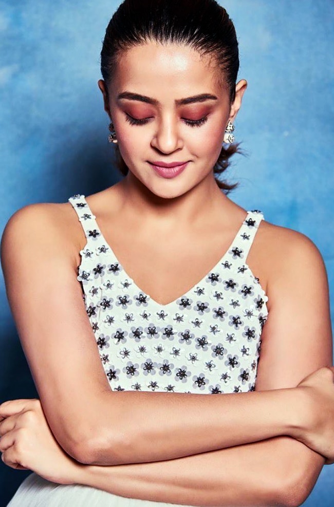 Surveen Chawla's Glowing Instagram Picture