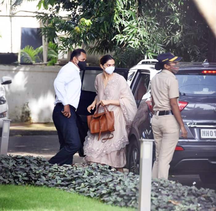 Drugs case live: Deepika Reaches NCB Office
