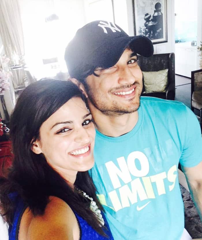Sushant Singh Rajput's Unseen Family Album Reveals How He Shared Some ...