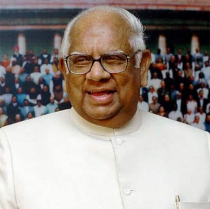 Somnath Chatterjee, Former Lok Sabha Speaker Passes Away at 89