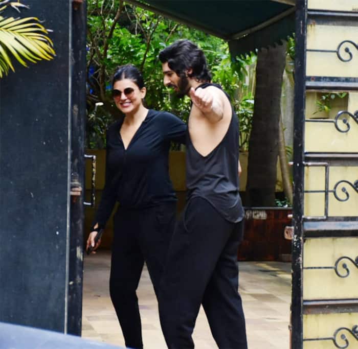 Sushmita Sen and Rohman Shawl twin in black