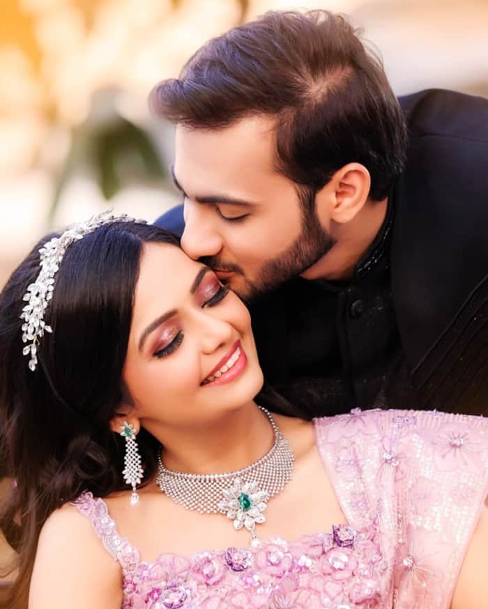 Cheeni Kum Actress Swini Khara Gets Engaged to Boyfriend Urvish Desai ...