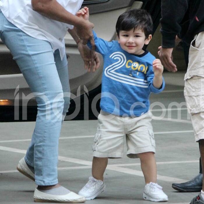 Taimur Ali Khan gets clicked