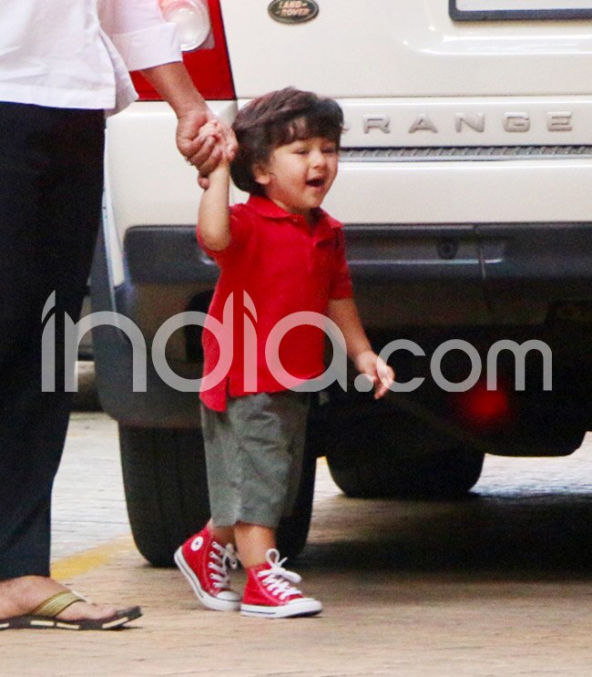 Taimur’s Expressions in Latest pictures Are Unmissable
