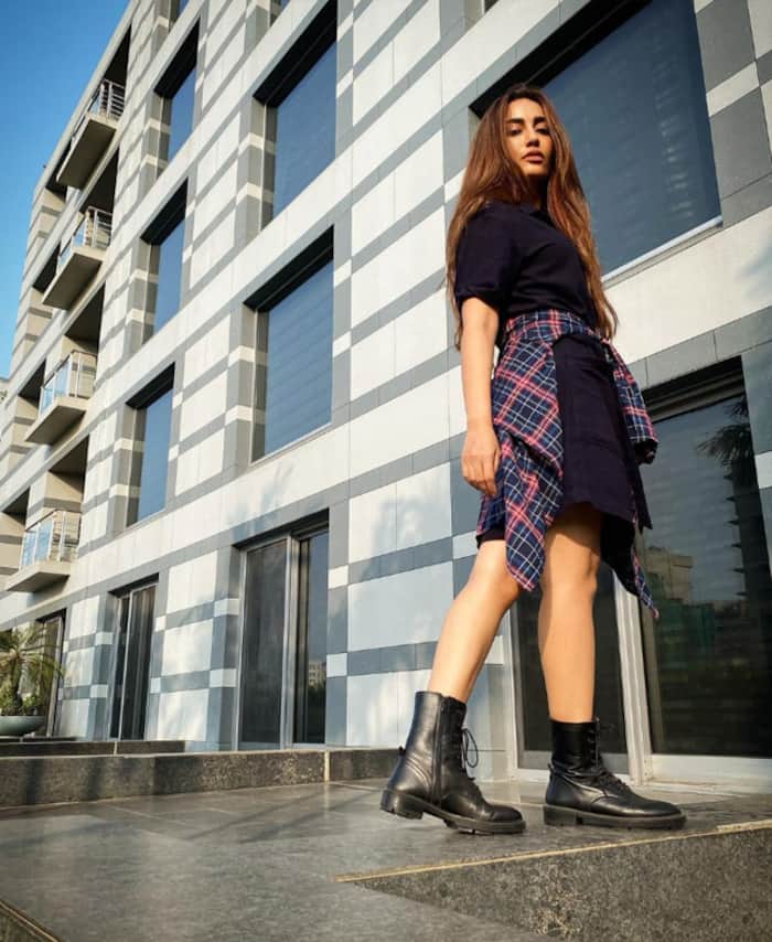 Surbhi Jyoti Nails the Casual Chic Style in a T-shirt Dress and Plaid Shirt, See Photos