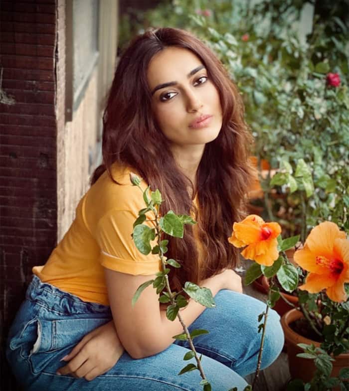 Surbhi Jyoti looks absolutely gorgeous