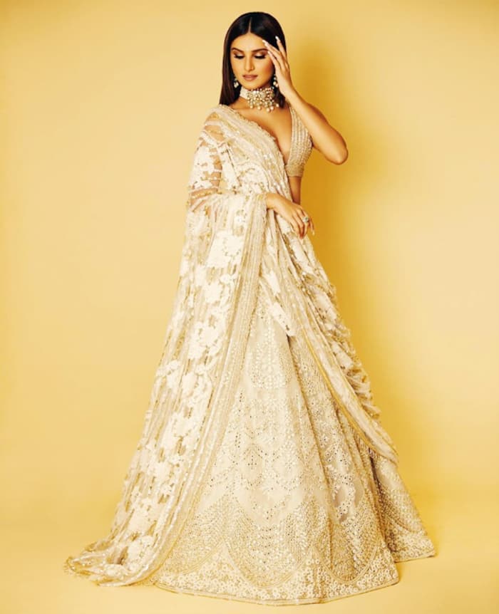 Tara Sutaria Glams up for Armaan Jain's Wedding