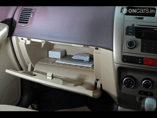 Tata Indigo Manza Interior img10