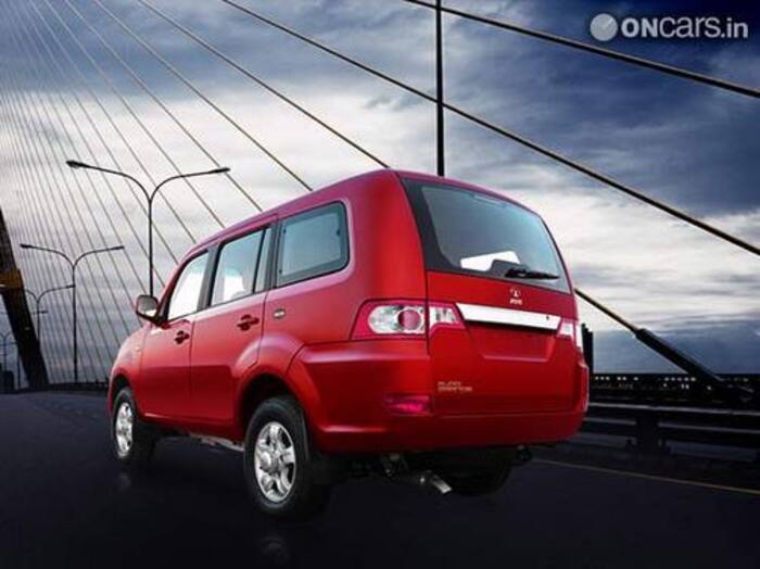 Tata Sumo Grande MK II Exterior