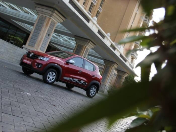 Renault KWID 1.0-Litre SCe Photo Gallery