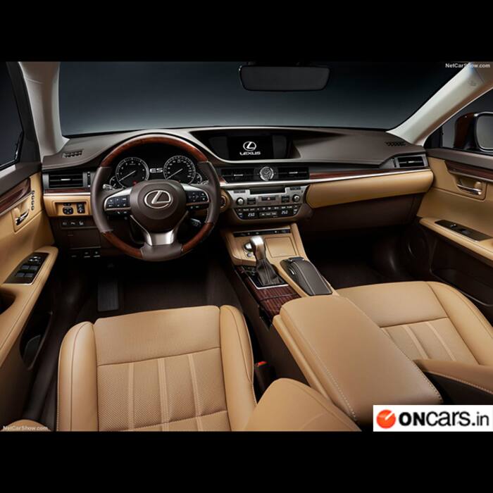 Lexus ES300h: Photo Gallery