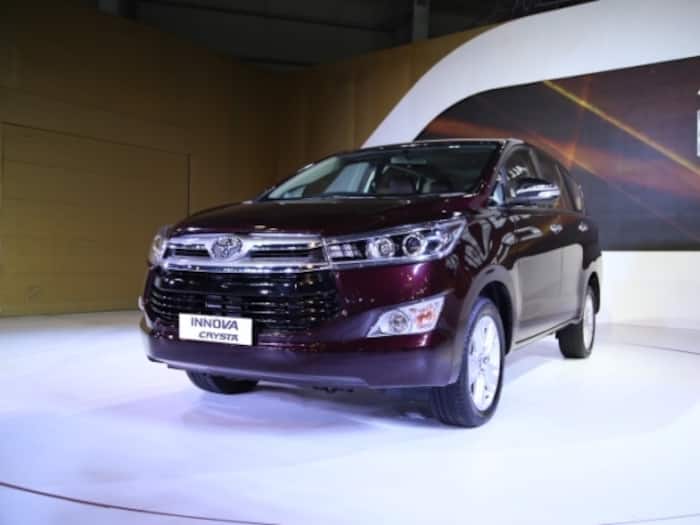 New Toyota Innova Crysta in images: Delhi Auto Expo 2016