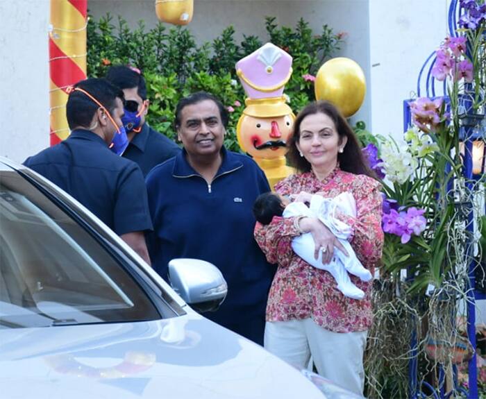 Isha Ambani and Anand welcomed baby boy Krishna and baby girl Aadiya