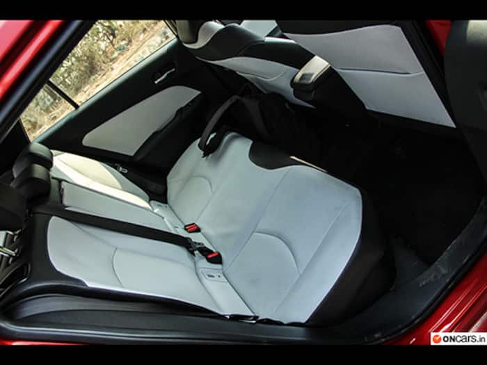 New Toyota Prius hybrid Photo Gallery