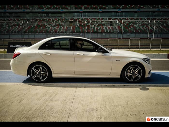 Mercedes-Benz C43 AMG Photo Gallery