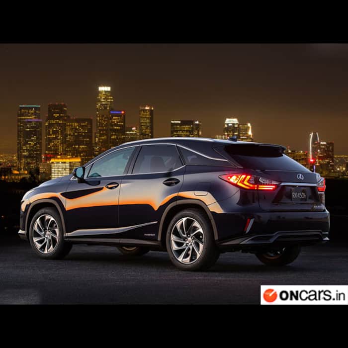 Lexus RX 450h: Photo Gallery