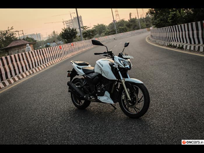 TVS Apache RTR 200 4V Photo Gallery