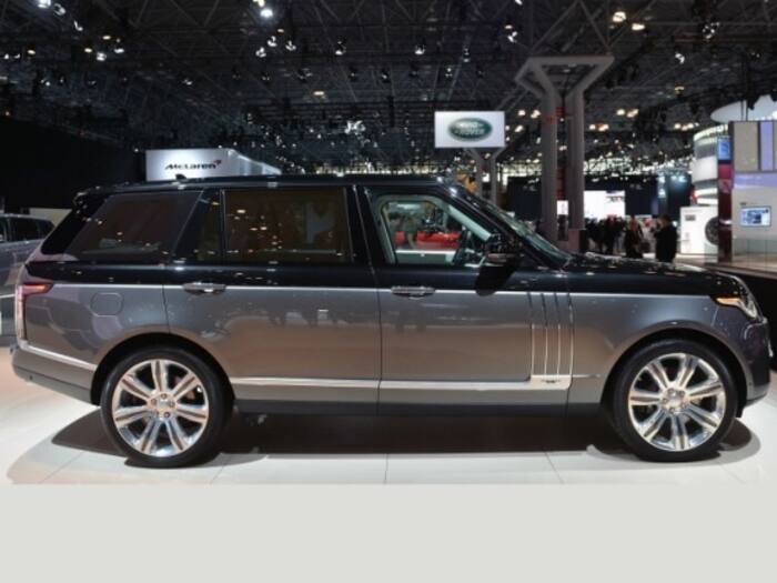 Range Rover SVAutobiography at 2015 Dubai Motor Show: Photo Gallery