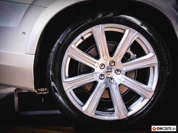 Volvo XC 90 Excellence T8 Plug-in Hybrid: Photo Gallery