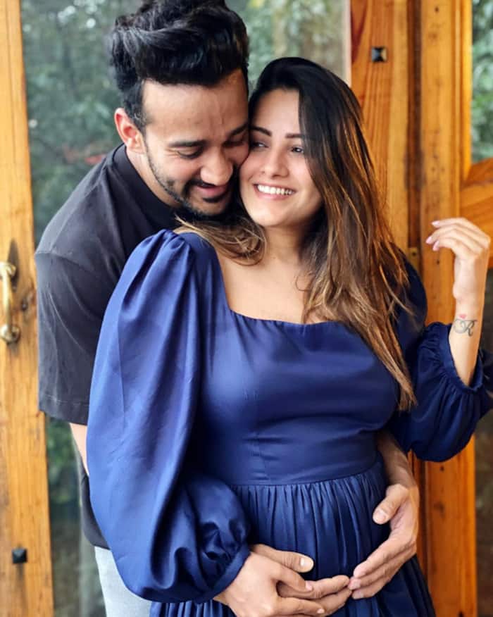 Anita Hassanandani-Rohit Reddy’s are soon to be parents, Pics will melt ...