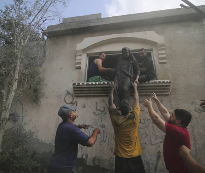 In Pics: Israel-Gaza Border Witnesses Unabating Sorrow and Despair into ...