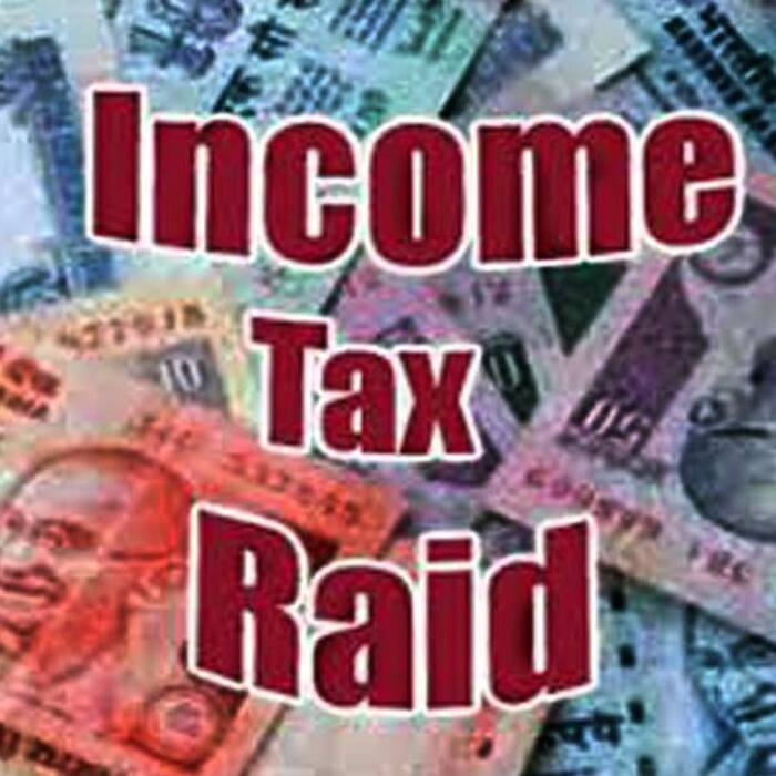 9 things you need to know about Income Tax raids following currency ban!